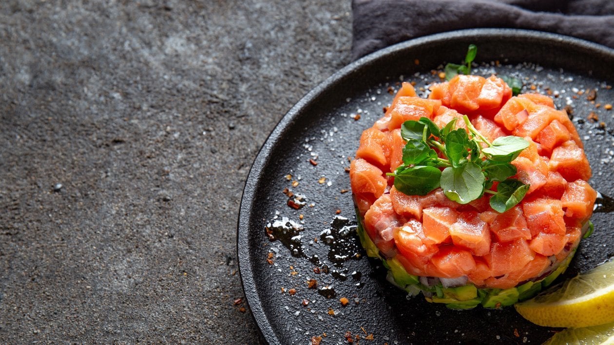 Lososový tatarák s avokádem